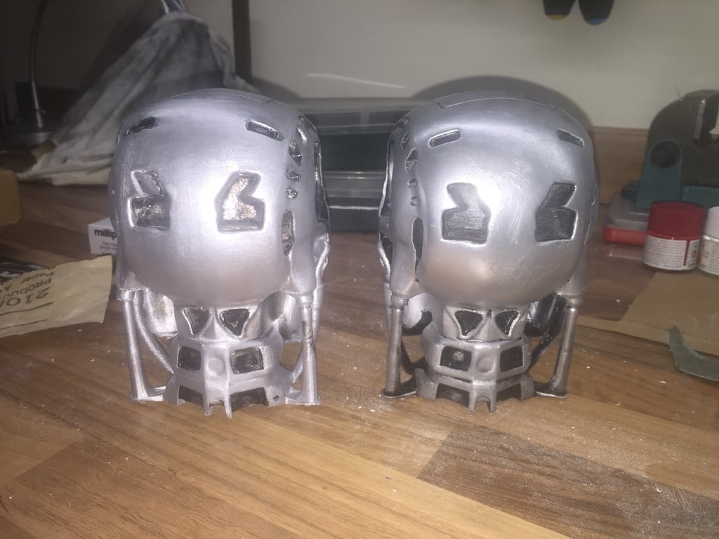 3D printable Terminator Skull with CPU Core housing and Plug (Hi res ...
