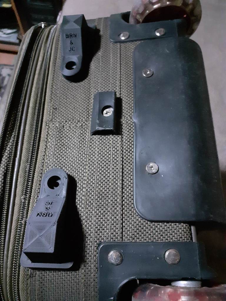 Free 3D file Suitcase base - Feet suitcase 🧳 ・3D printable object to ...