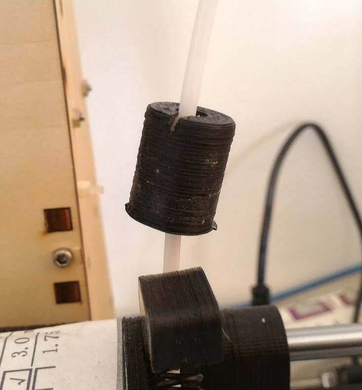 3D printed Universal Filament Filter and Lubricator・Cults