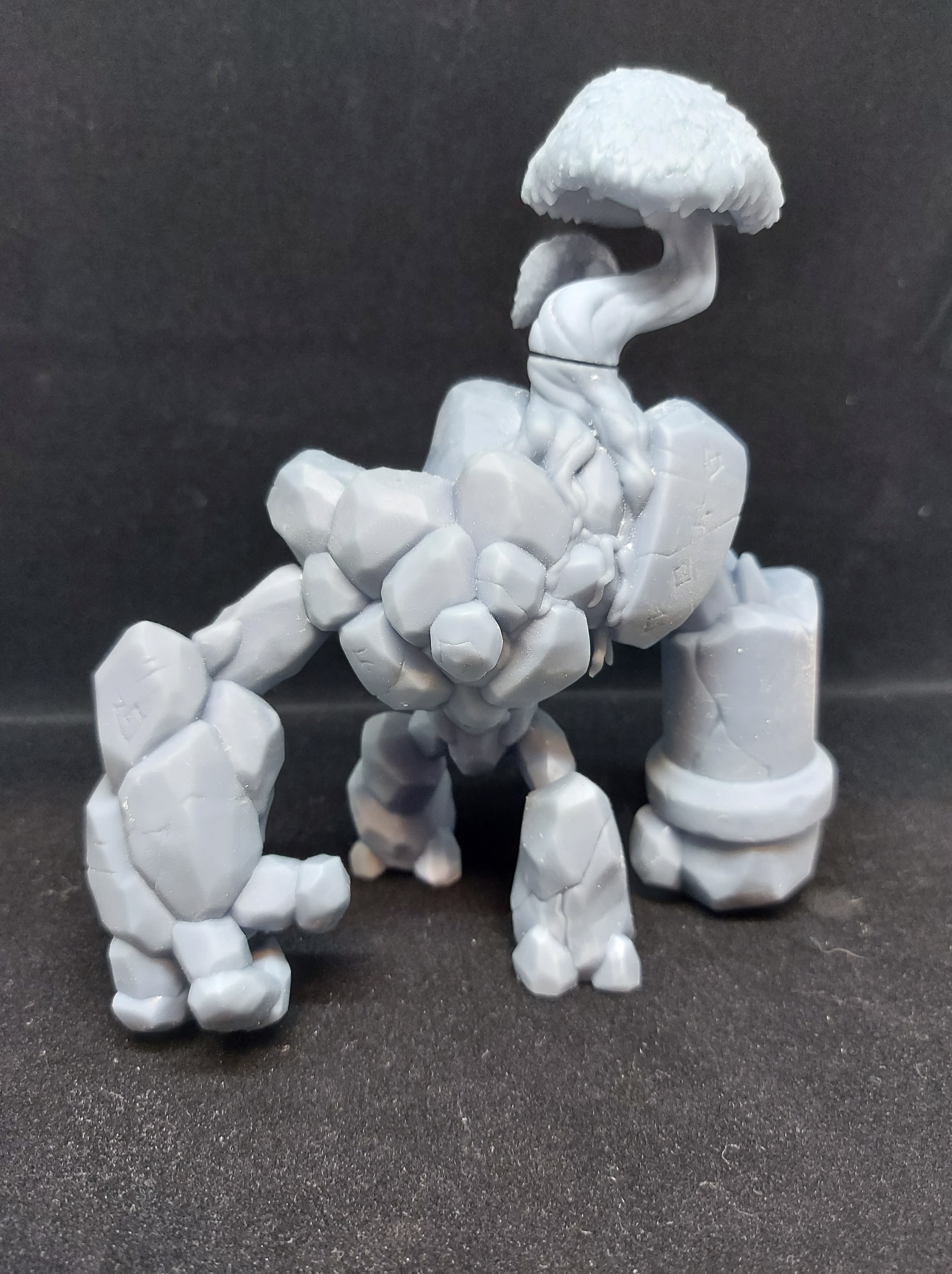 STL file Rock Golem - Crag 🪨 ・Design to download and 3D print・Cults