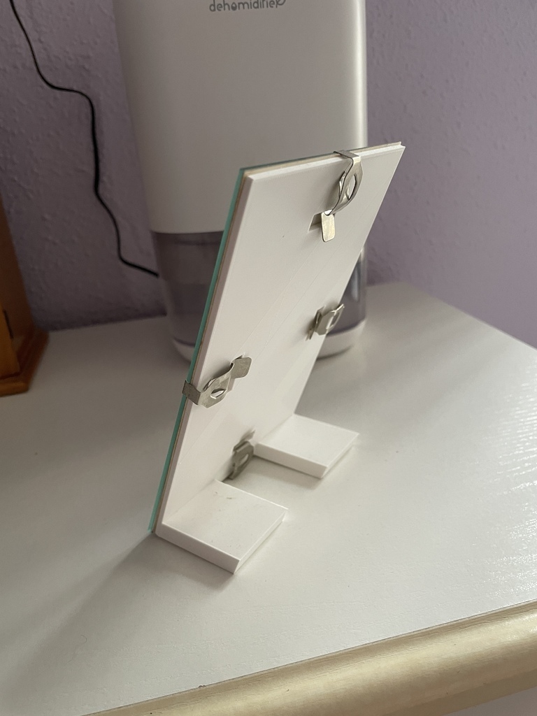 Free 3D file Photo frame holder 🖼️・3D print object to download・Cults
