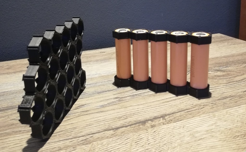🔋 Hexagonal 18650 cell holder.・Free 3D File for ・Cults