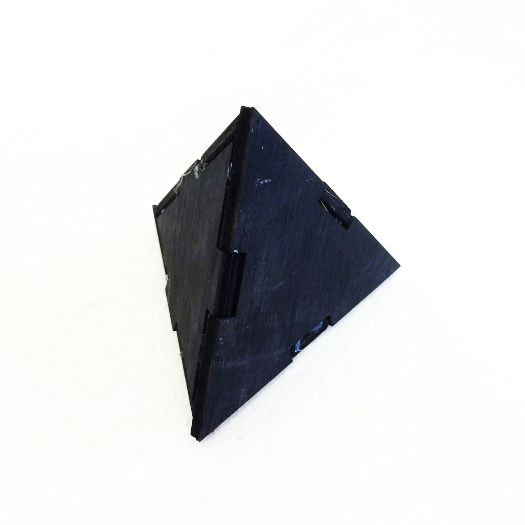 🗿 Pyramid Lasercut・Free 3D File for ・Cults