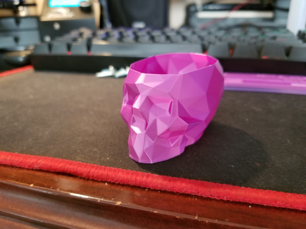 Modo de vaso de caveira low poly nariz fixo impresso em 3D・Cults