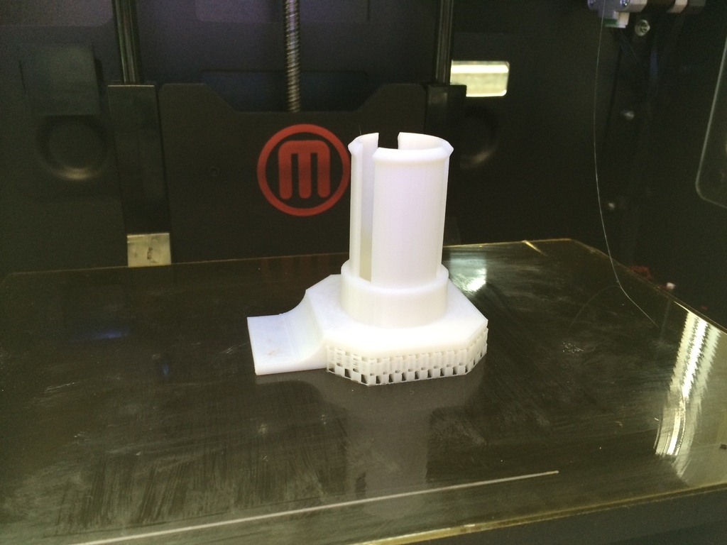 3D printable Filament spool holder mount for MakerBot Replicator・Cults