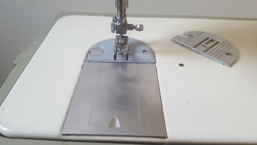 Free 3D file Needle Plate - Singer 367 🪡 ・3D print model to download・Cults