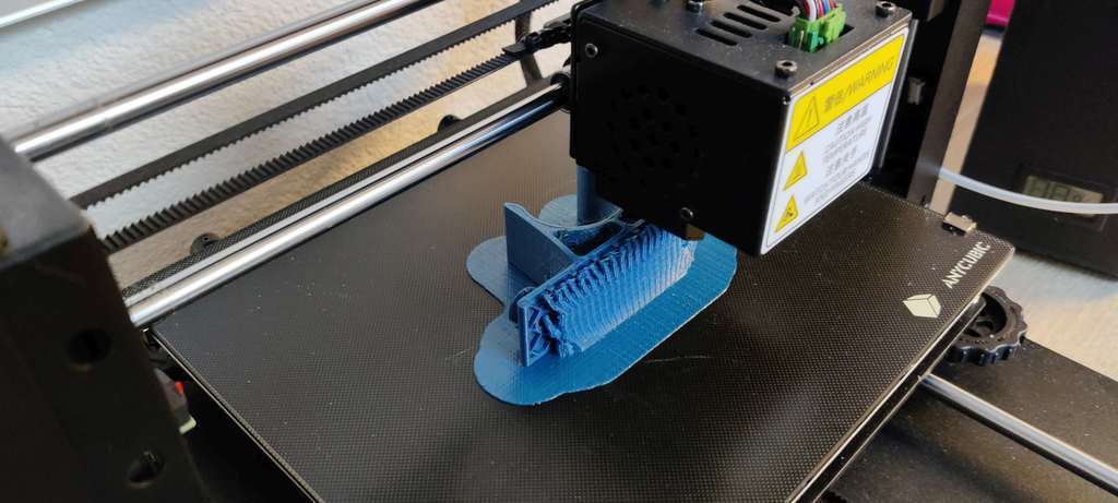 Free STL file Pipe-clamp - 35mm 🔩 ・3D printable design to download・Cults