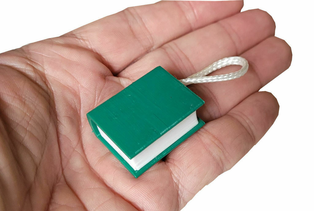 Free 3D file Book keychain 📚 ・3D printer model to download・Cults