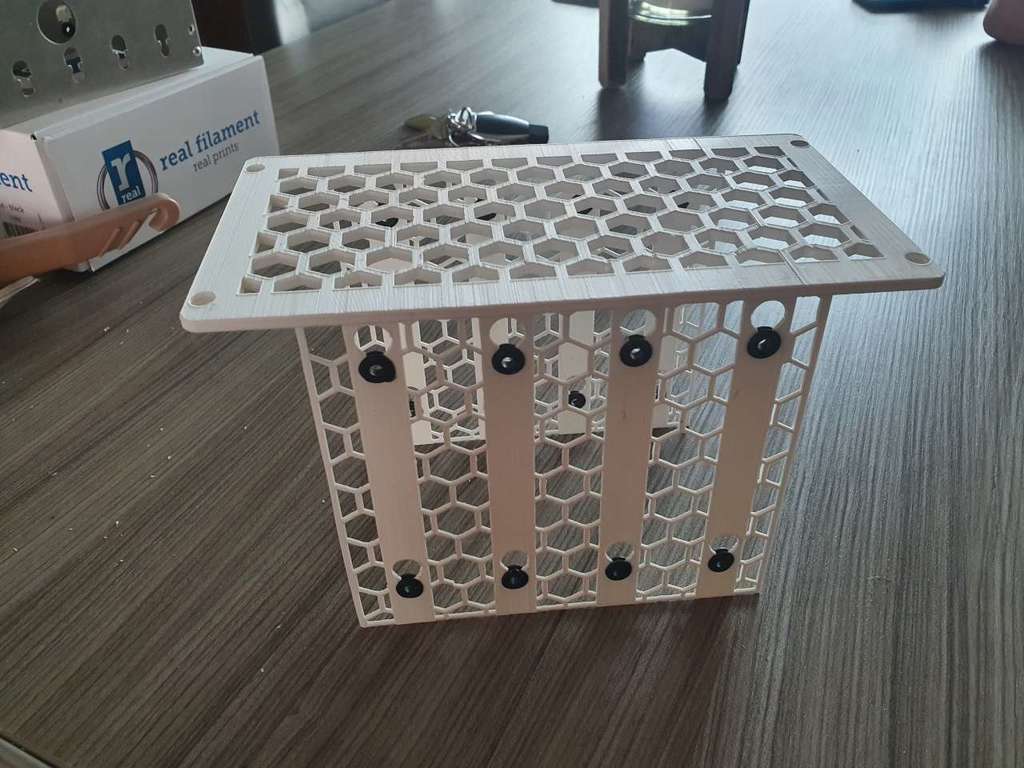 🖥️ 4 drive HDD Rack・Free STL File for ・Cults