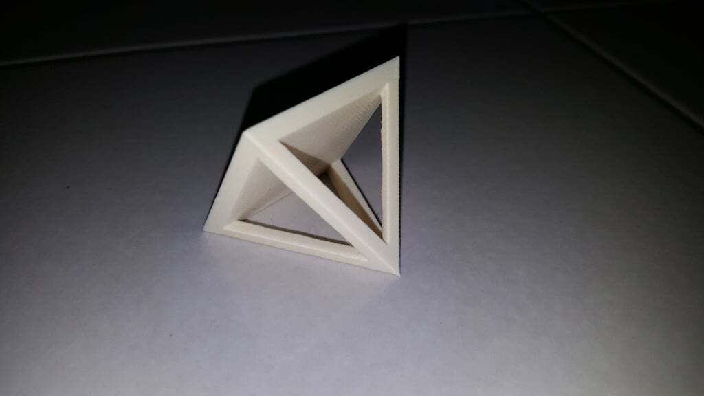 3D printable Hollow Calibration Pyramid・Cults