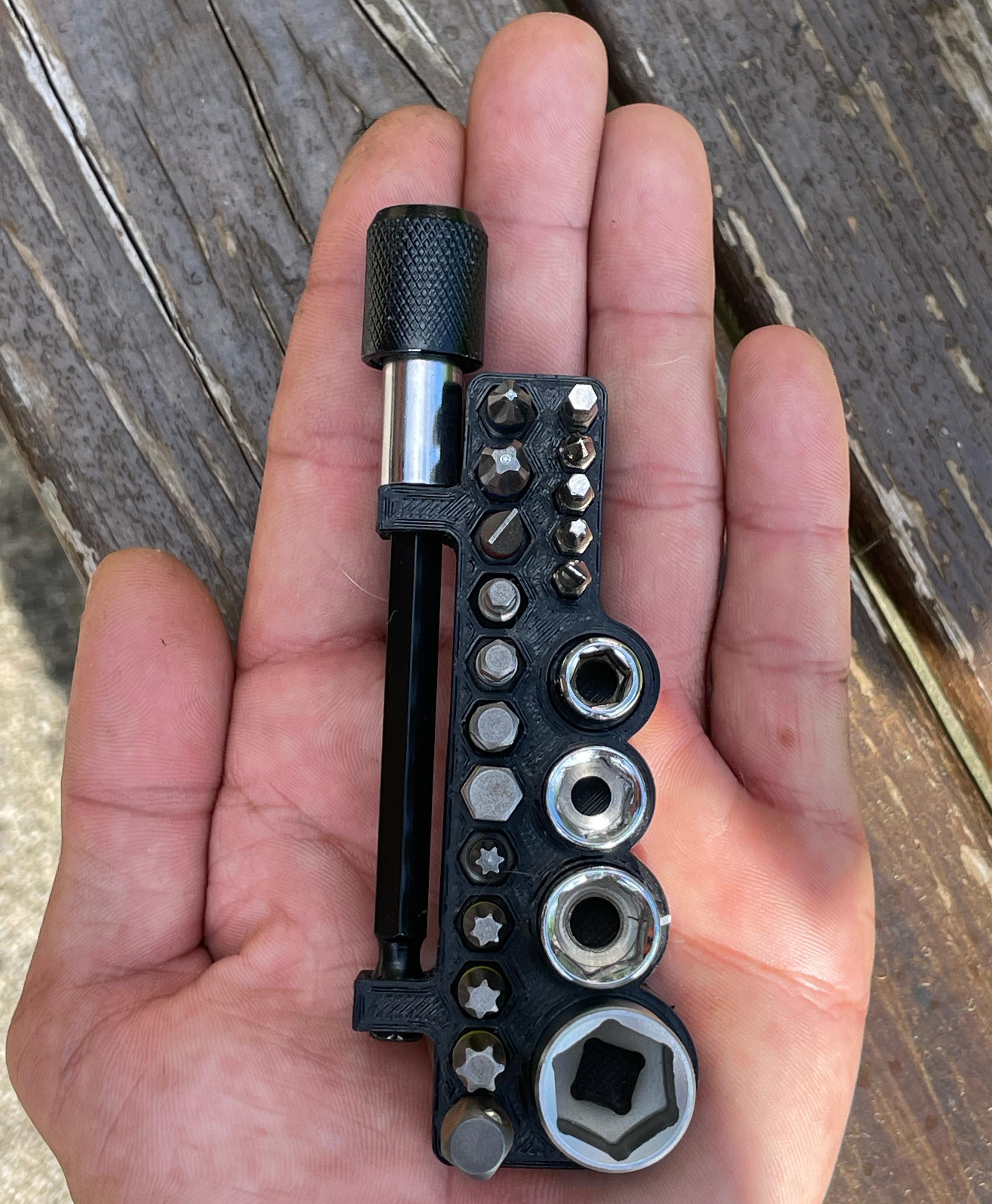 📦 Hex bit holder for Leatherman case・Free 3D File for ・Cults