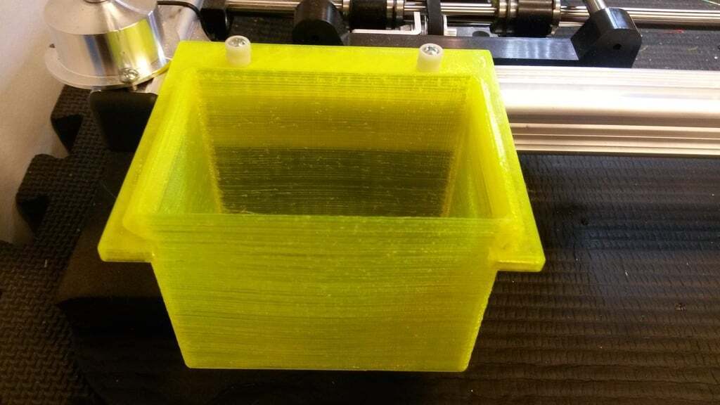 3D print Filament garbage bin for K8200・Cults