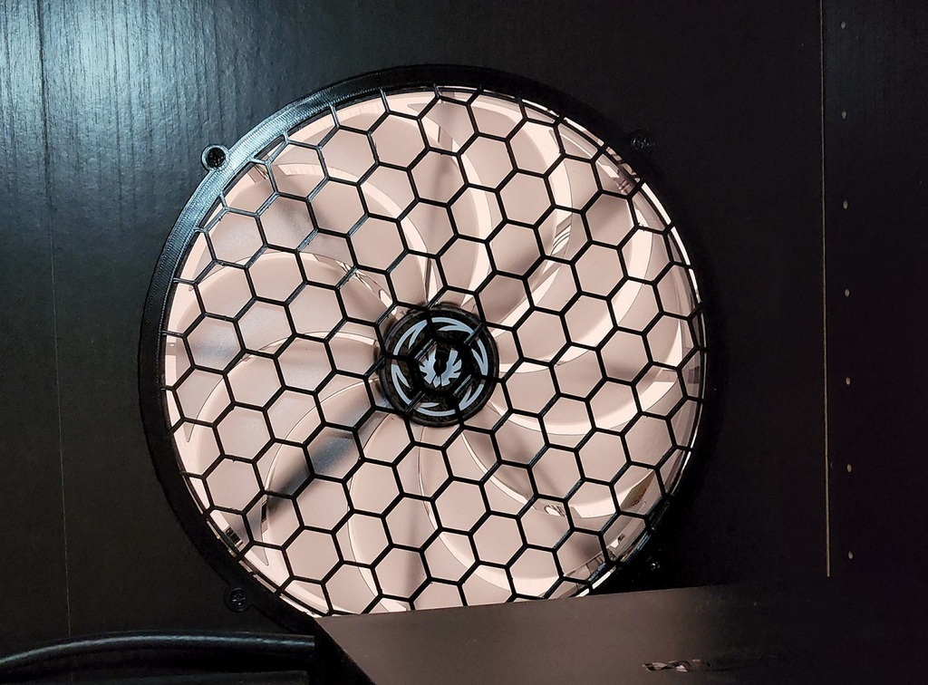 Free STL file 200mm Case Fan Honeycomb Grill 🔧 ・3D print object to ...