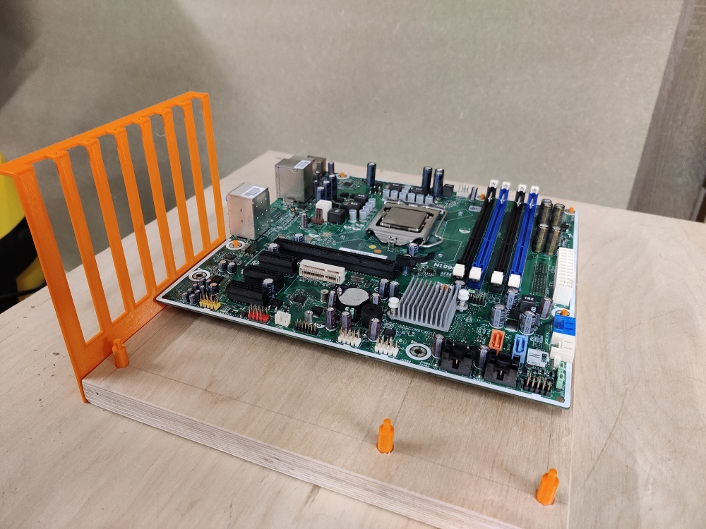 Free 3D file PC Test Bench đ„ïž ă»3D print object to downloadă»Cults Free 3D file PC Test Bench đ„ïž ă»3D print object to downloadă»Cults