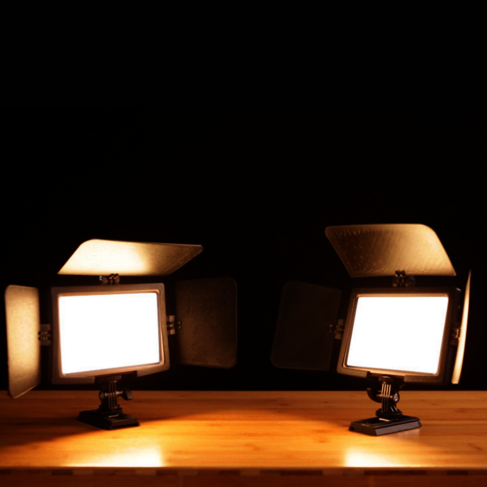 🚪 LED Barn Doors・Free STL File for ・Cults