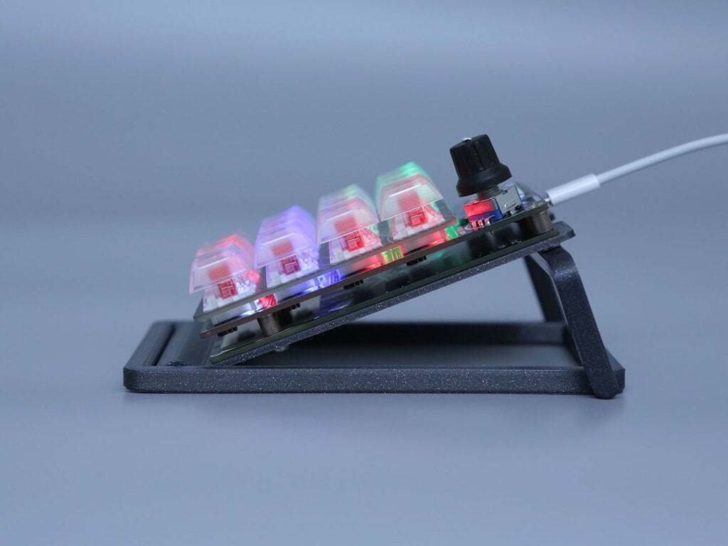 Archivo STL gratis Soporte de impresión MacroPad 🔧・Objeto para ...