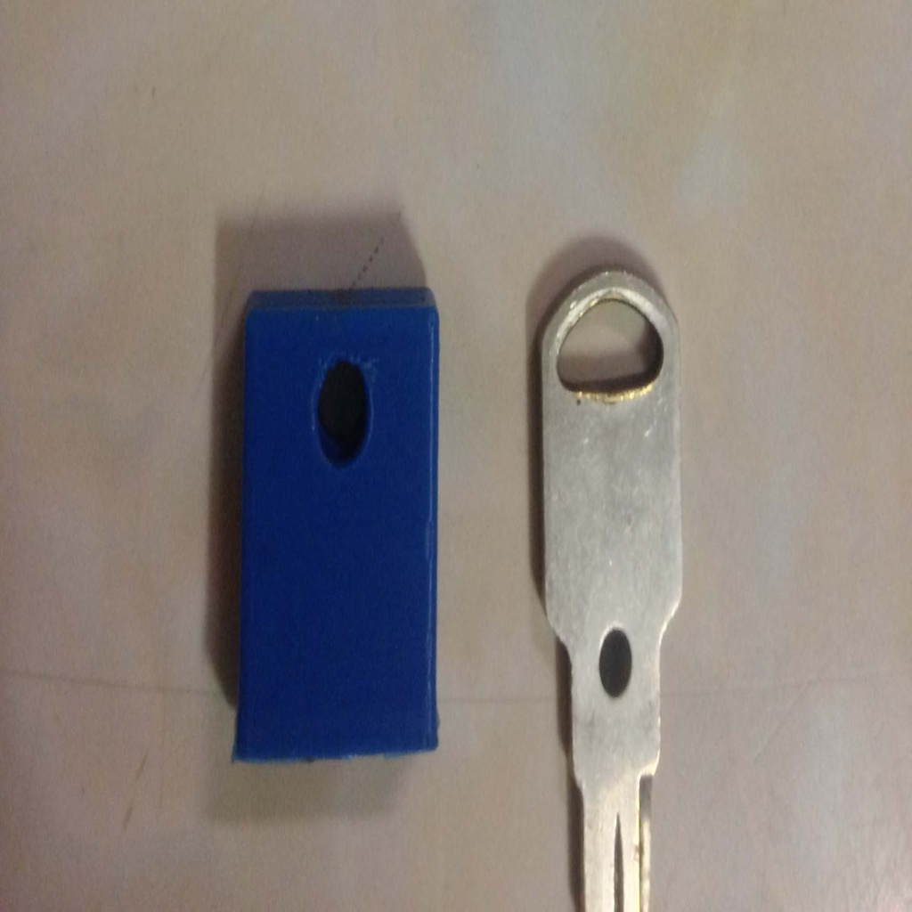 Free 3D file Car Truck Key Bow Holder to replace Black Rubber Gripper 🚗 ...