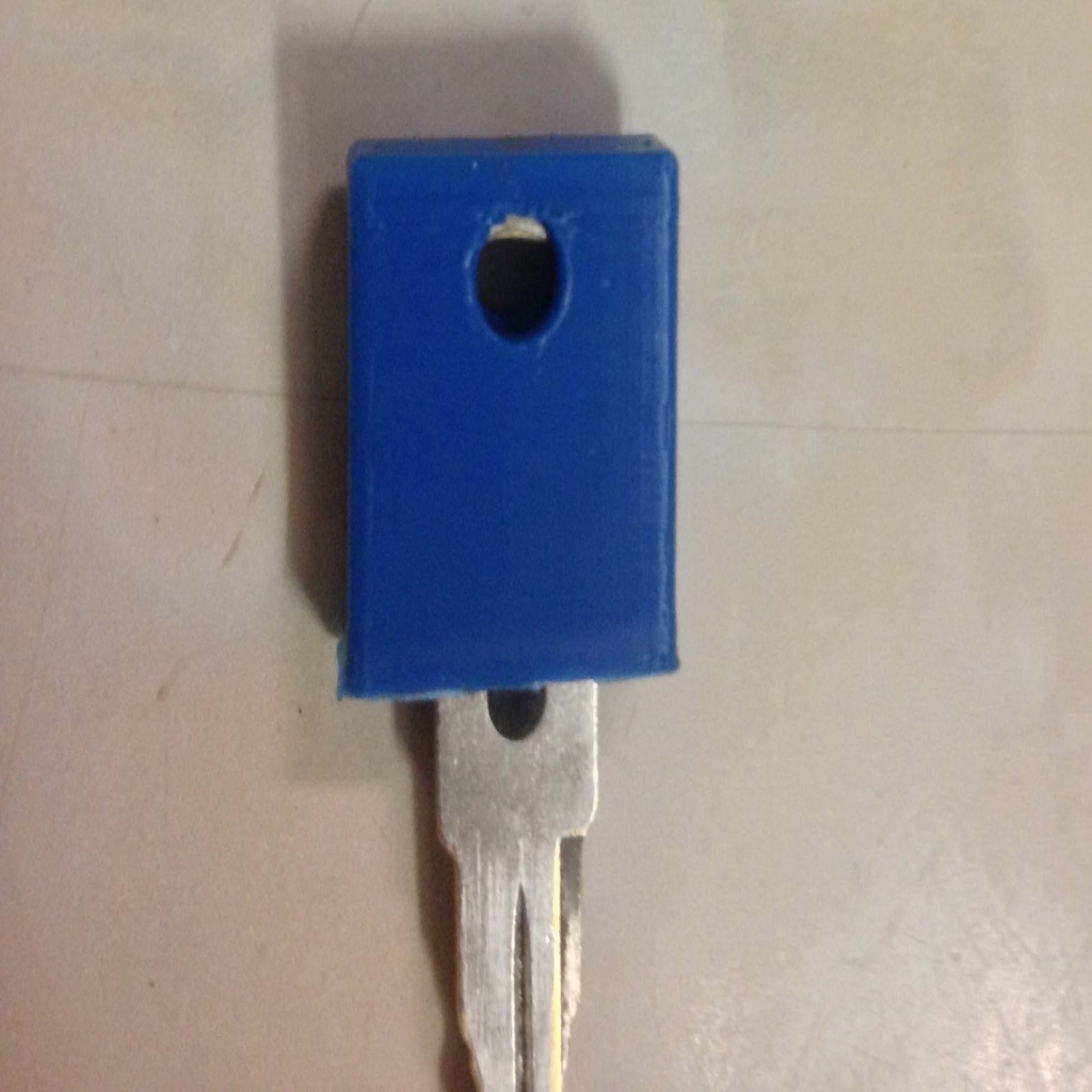 Free 3D file Car Truck Key Bow Holder to replace Black Rubber Gripper 🚗 ...