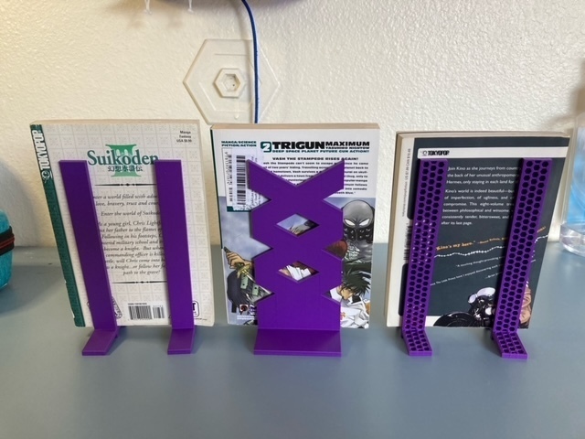 💬 Manga or Small Book Display Stand・Free 3D File for ・Cults