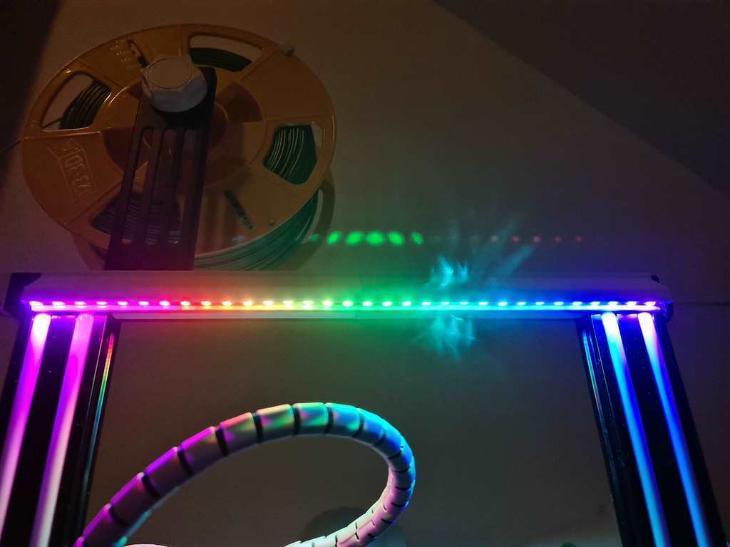 Free 3D file 10mm LED-strip holder for 2020 profile 🧞‍♂️ ・3D printing ...