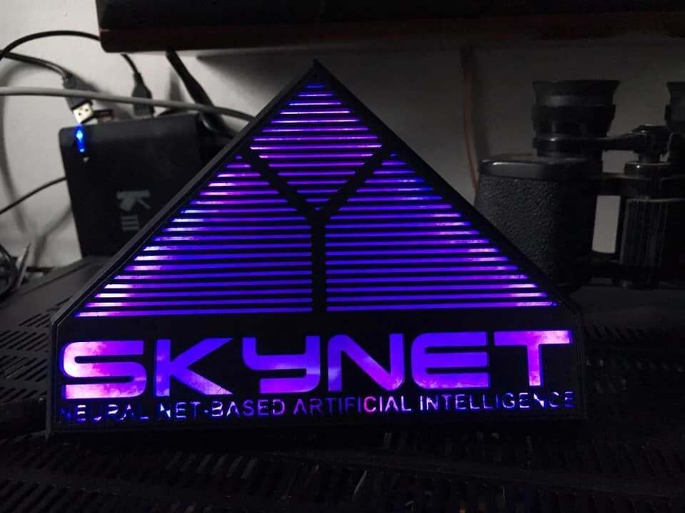 3D printable Skynet light box・Cults
