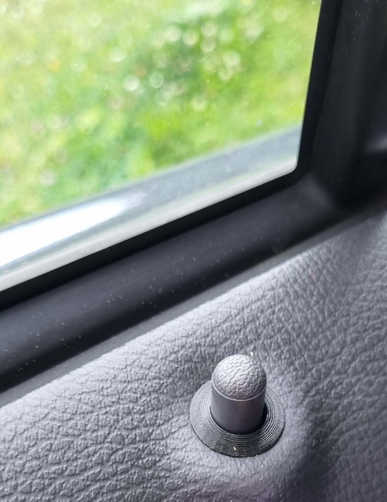 🚪 Volvo S60 V70 (P2) door lock knob bezel・Free STL File for ・Cults