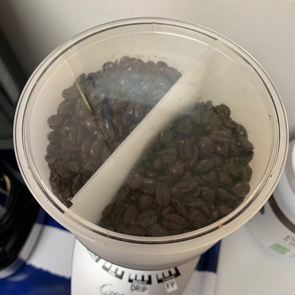 Free 3D file Capresso Bur Grinder Hopper Extender and Divider 1/2 Caff ...