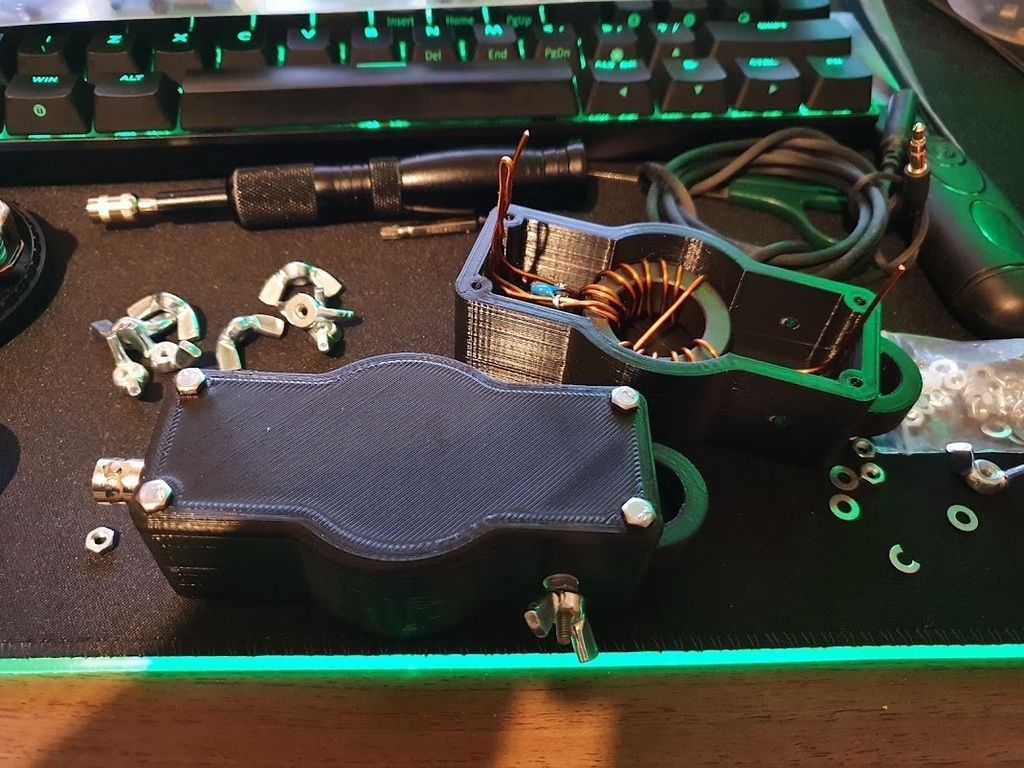 Descargar archivo 3D gratis Ham portátil balun unun choke box 📦・Modelo ...