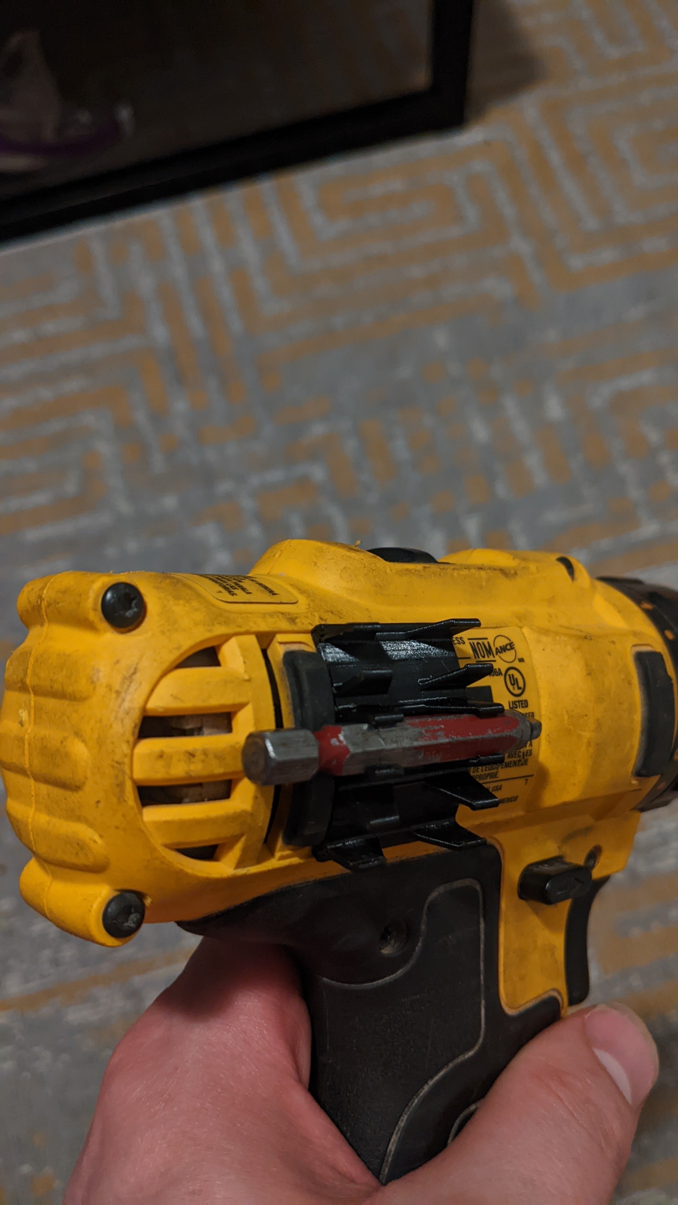 3D print Screwdriver Bit Clip for DeWalt Drill・Cults