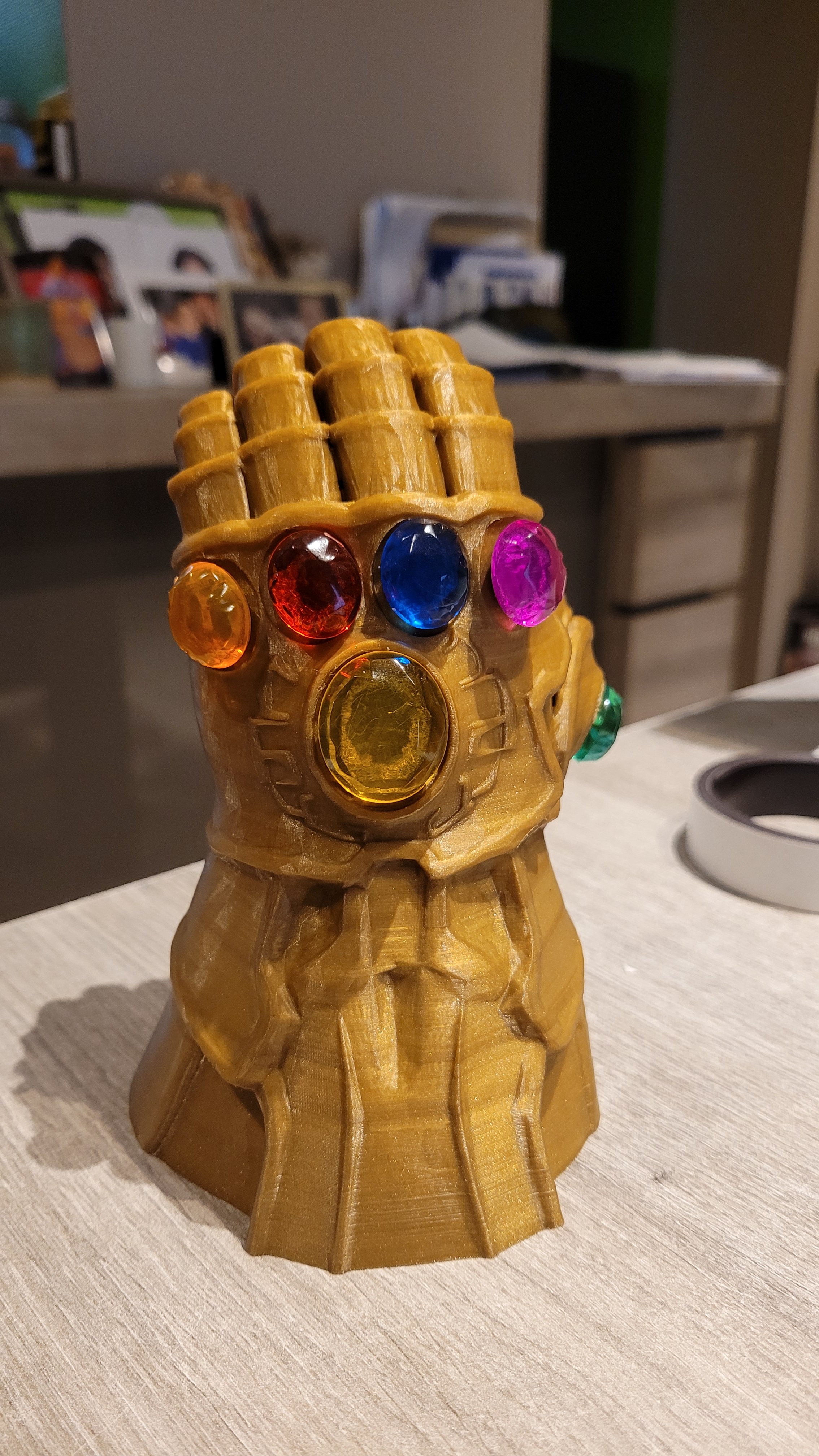 3D printed Infinity Gauntlet for Marvel United・Cults