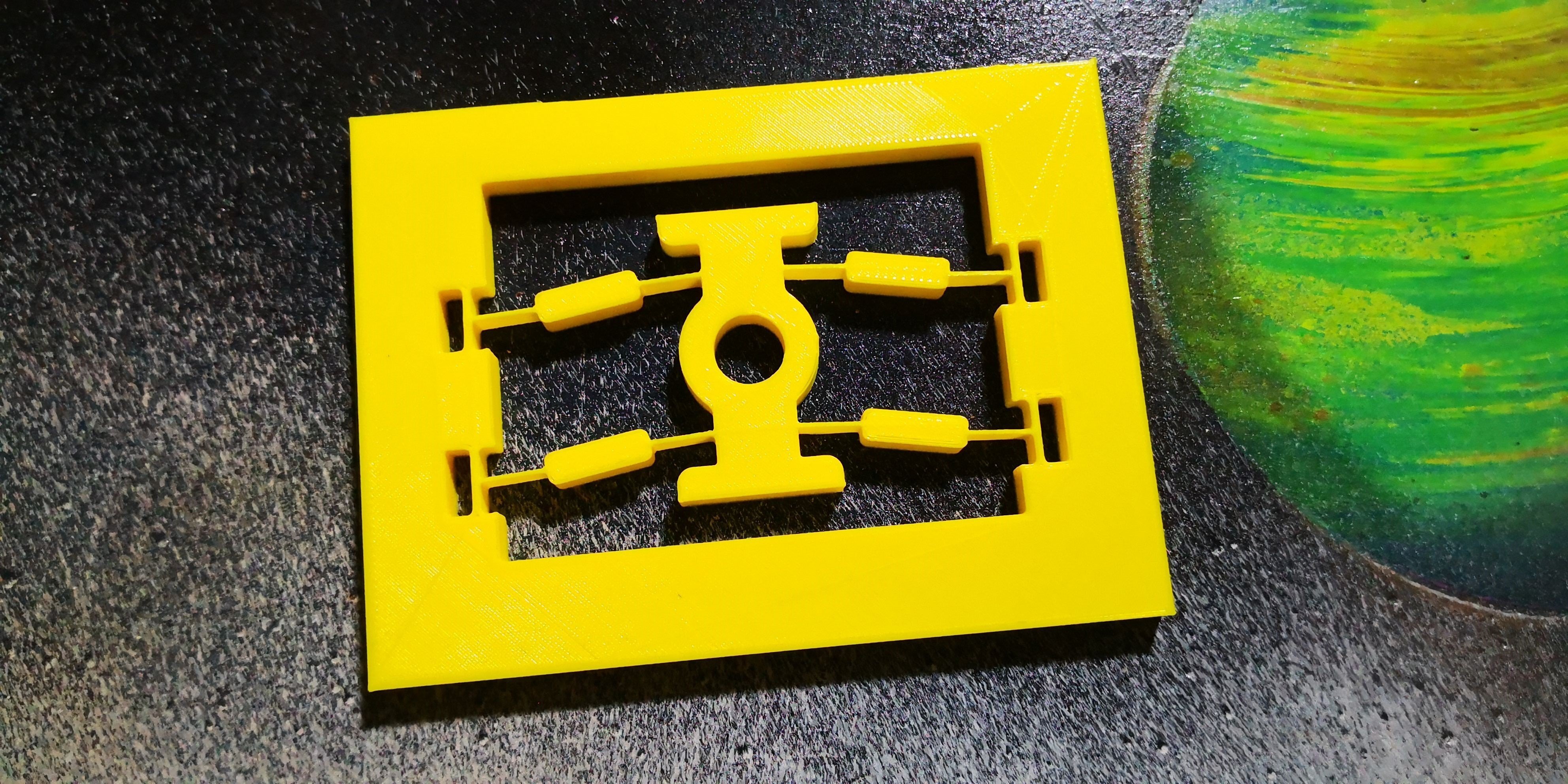 💭 Mecanismo biestable・Impresión 3D・Cults