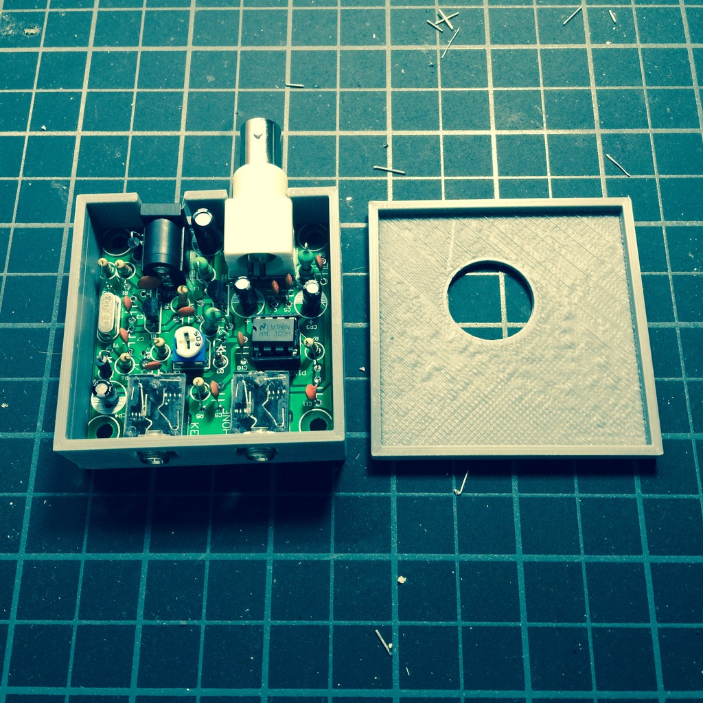 🧑‍💻 Корпус трансивера QRP CW Азбука Морзе Pixie v3・Бесплатный бесплатно 3D для ・Cults