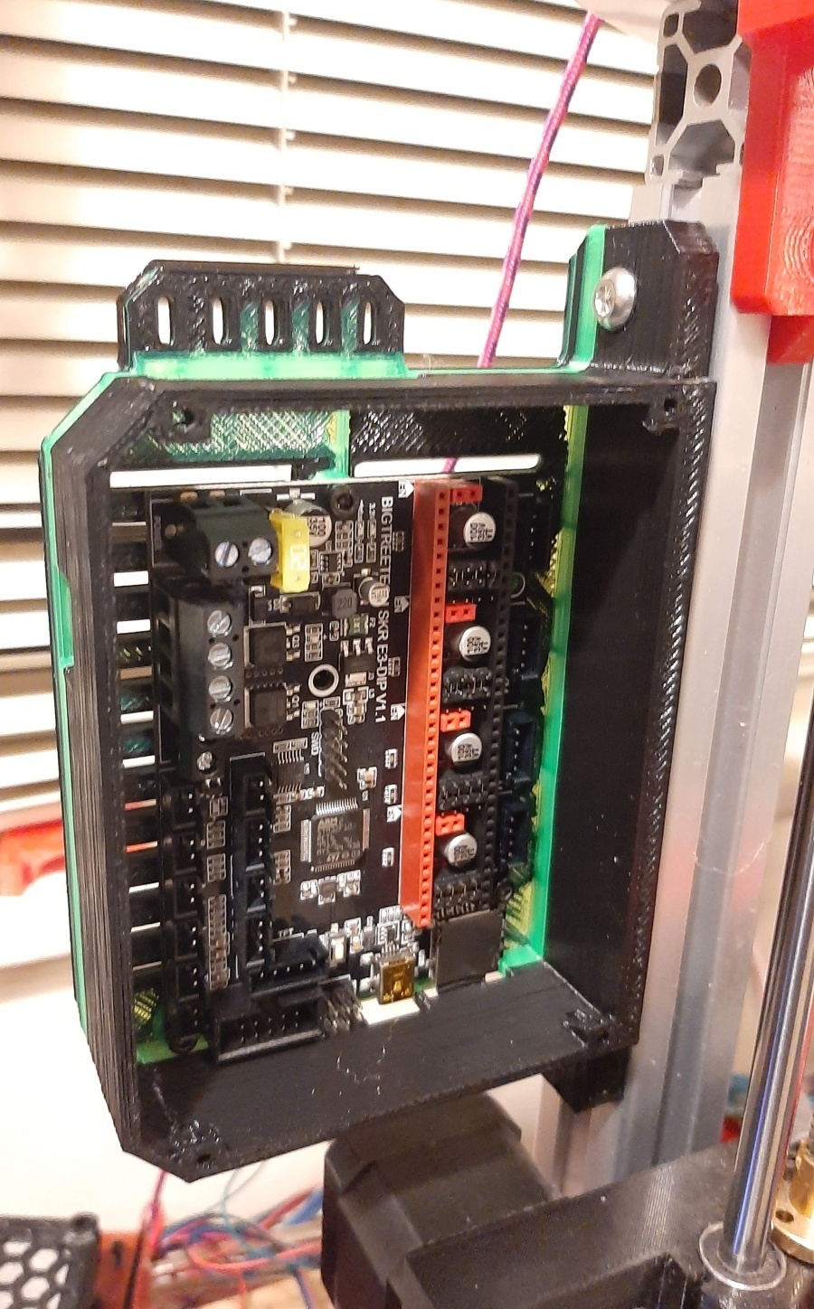 Free 3D file SKR Mini E3 Enclosure for 2020 or 3030 🧞‍♂️・3D printer ...