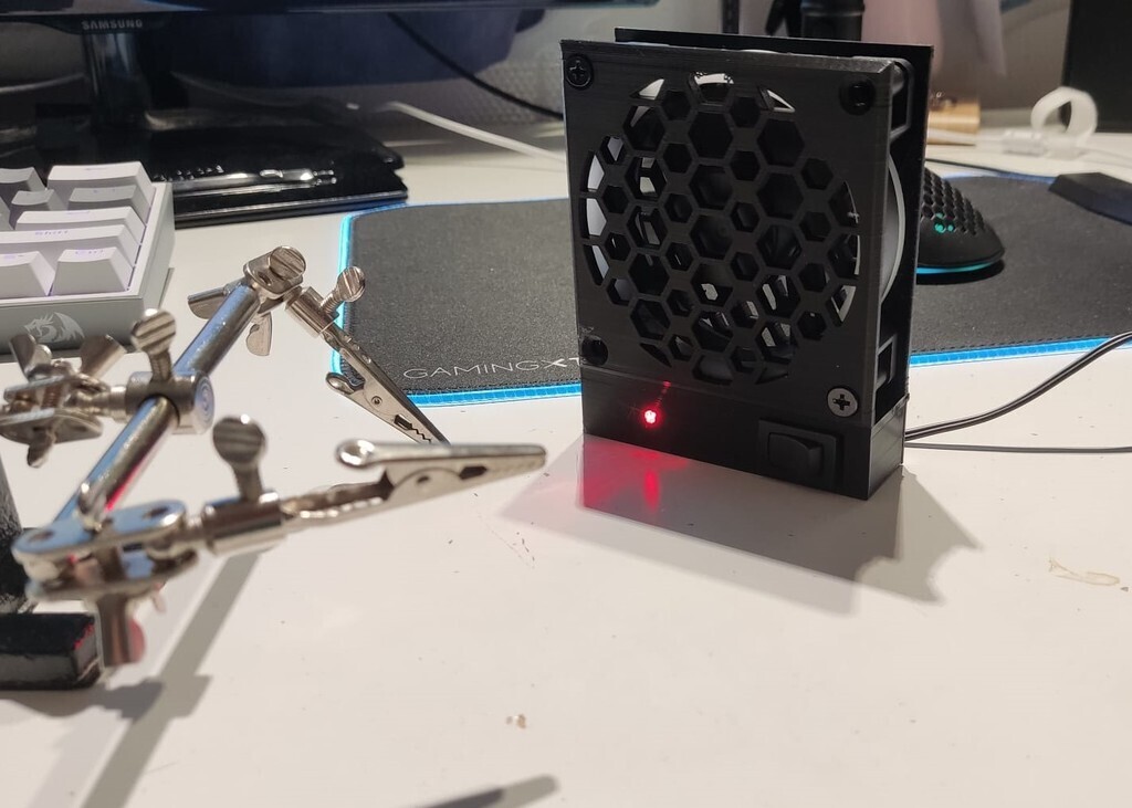 Free 3D file Mini Fume Extractor with 80mm fan 🧑‍🔧 ・3D printable model ...