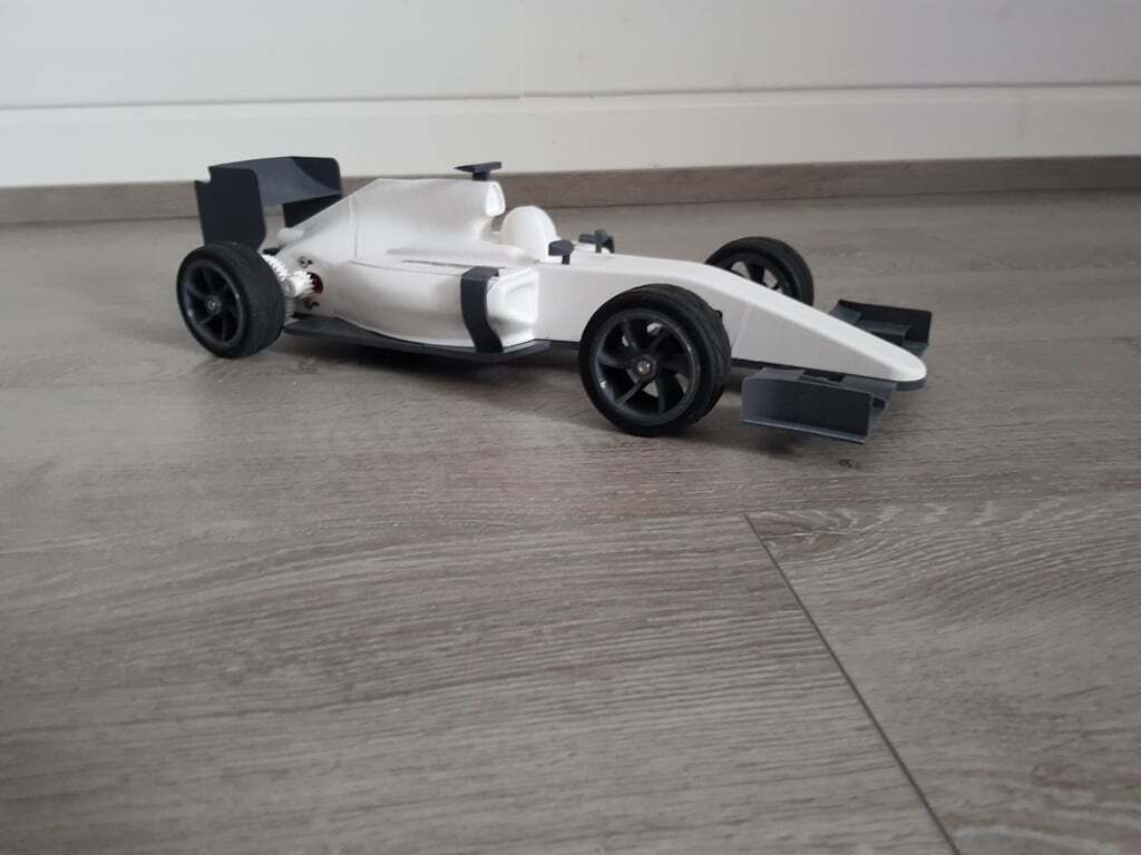 3D printing OpenRC F1 car - 1:10 RC Car・Cults