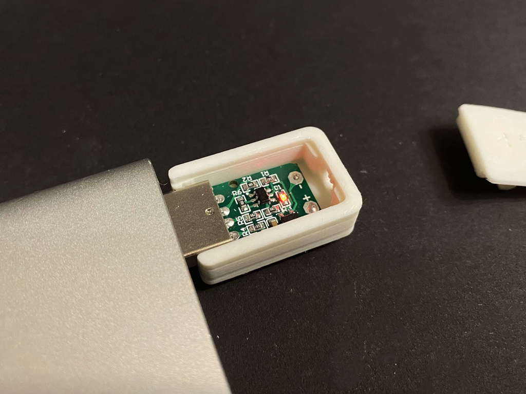 STL-Datei USB-Schnelllade-Trigger-Gehäuse LX-QC01 / einfaches QC 2.0/3. ...