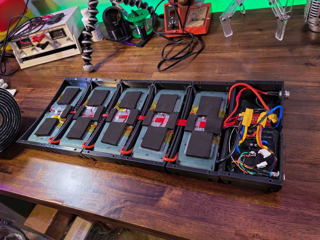 Free 3D file Modular Electric Skateboard Enclosure for 18650 Batteries ...