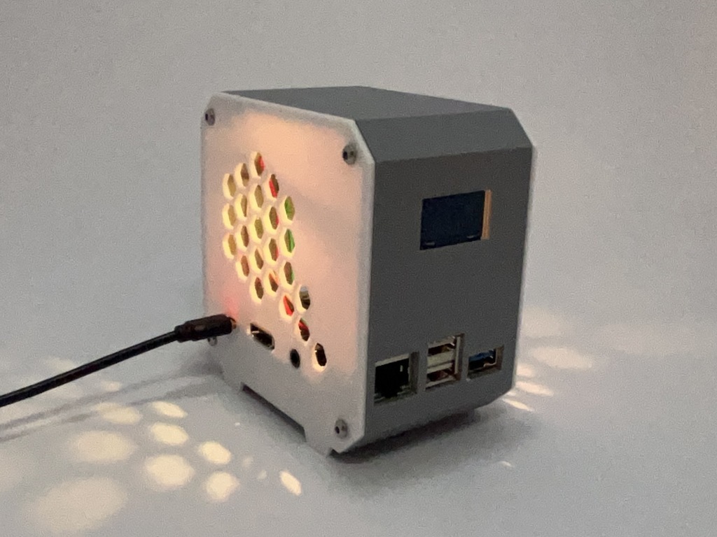 Free 3D file ROC-RK3328-CC (Renegade) Mini PC Case With OLED Stats ...