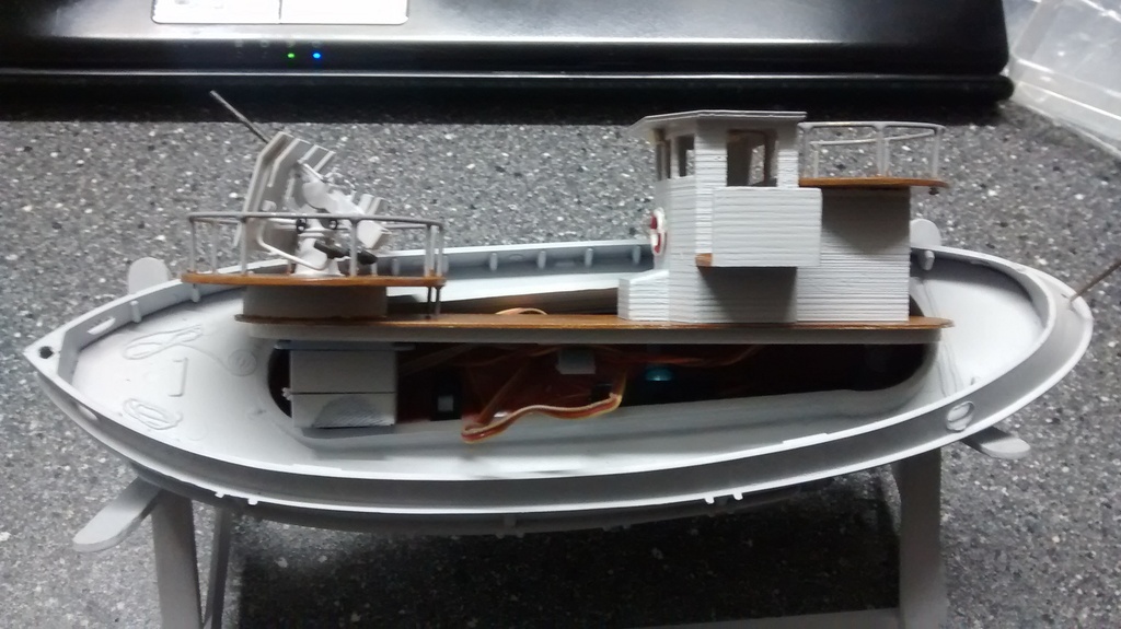 🎣 War fishing cutter 1:72 RC Boat・Free 3D File for ・Cults