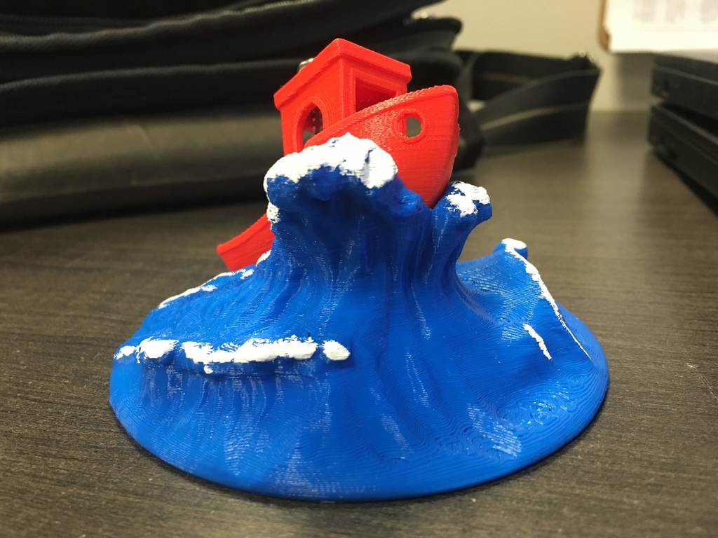 3D printing Benchy at Sea | Wave Display・Cults