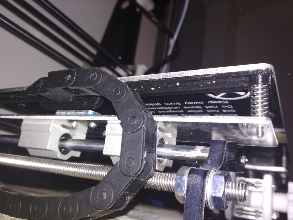 Fichier 3D gratuit Adaptateur Anet A8 avant Bed Drag Chain 🛏️・Objet ...