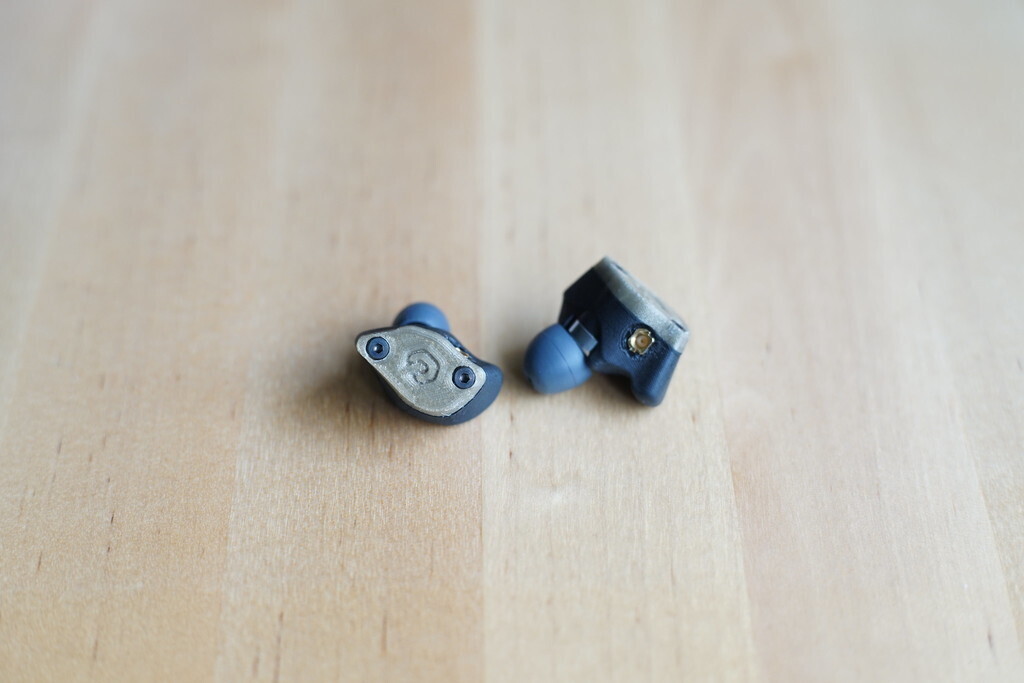 Free 3D file SHURE E4G mod case 🎵 ・3D printer model to download・Cults