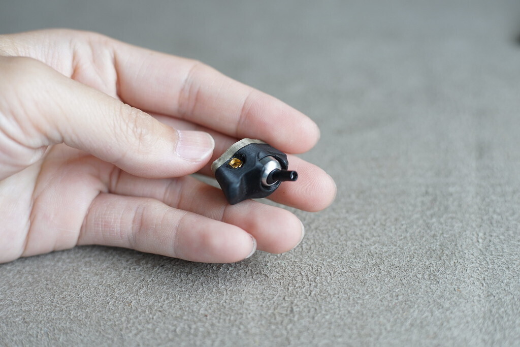 Free 3D file SHURE E4G mod case 🎵 ・3D printer model to download・Cults