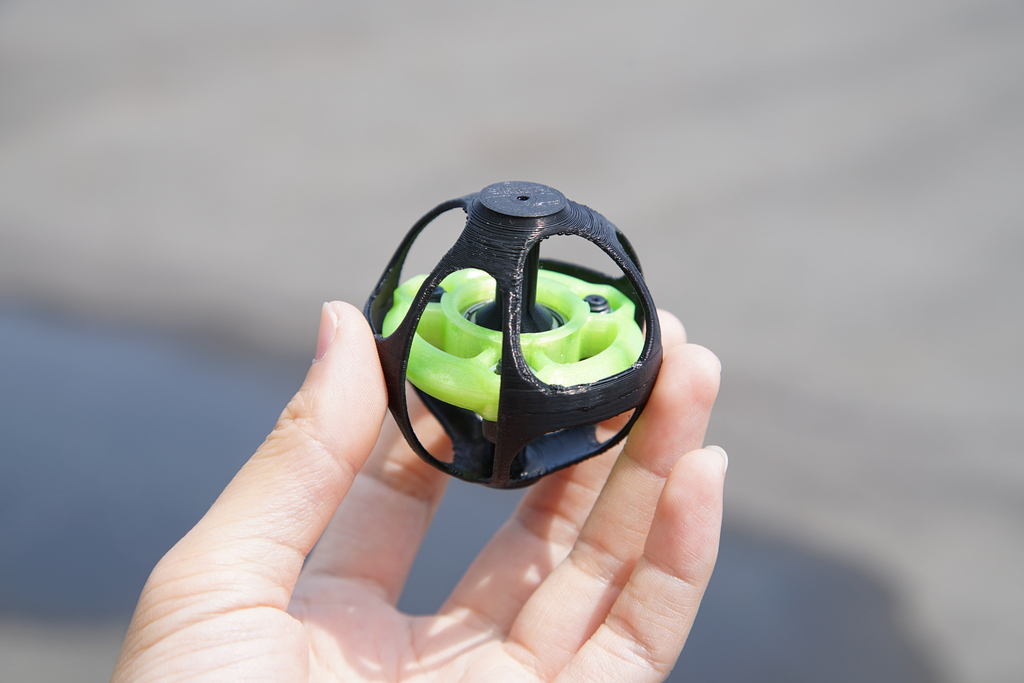 Free 3D file Gyro Sphere Spinner 🎲 ・3D printer model to download・Cults