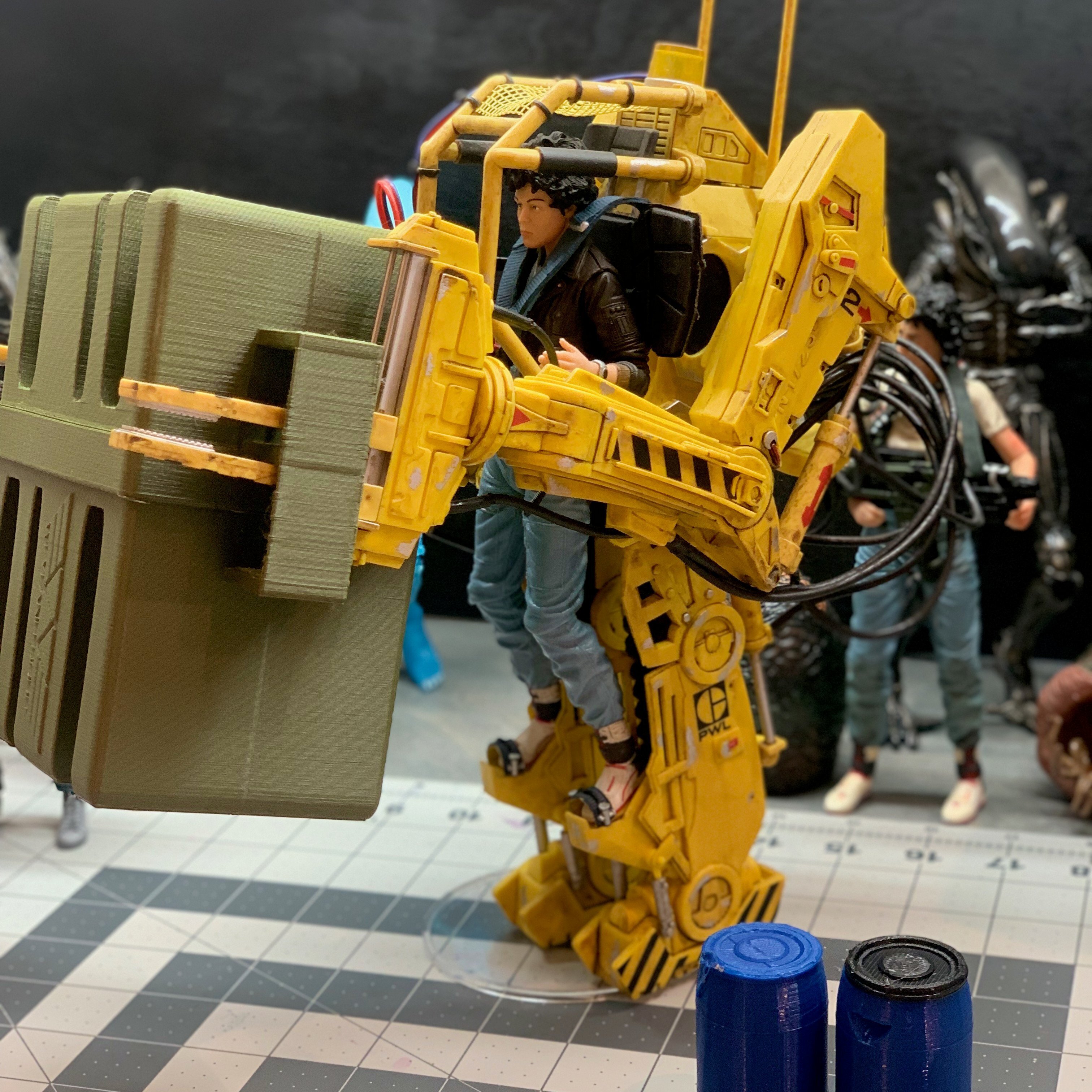 3D print Carlz Aliens Power Loader + Display Base + Wayland Power Lift ...