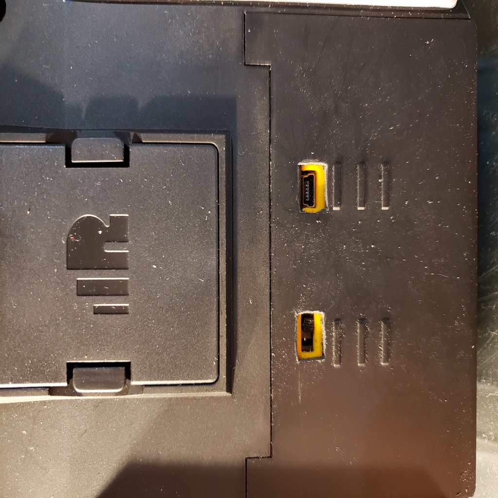 Free 3D file Q X7 18650 Battery Tray With Charging Jack 🔋 ・3D print ...