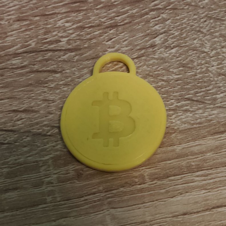 Free 3D file NFC Tag keychain with Bitcoin logo 🗝️ ・Object to download ...