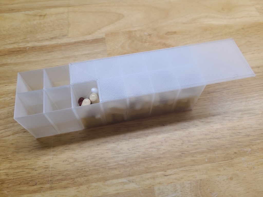 Free STL file Tall Pill Container 💊 ・3D printing model to download・Cults