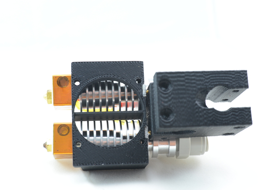 Free 3D file Lower dual E3D v5 hotend 4 Mankati Fullscale XT 🔧・3D print ...