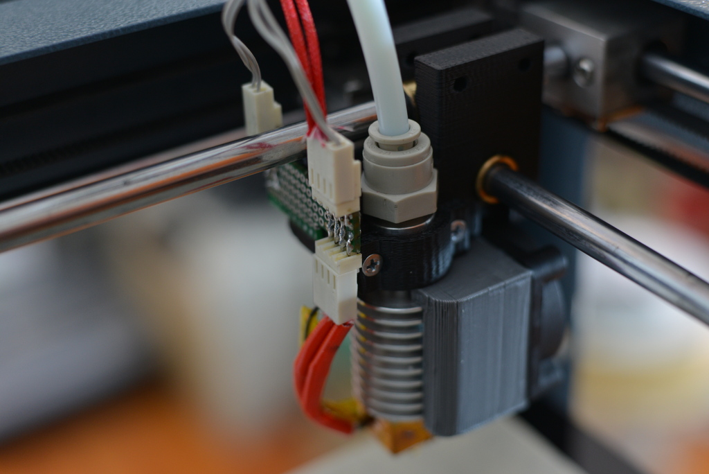 Free 3D file Lower dual E3D v5 hotend 4 Mankati Fullscale XT 🔧・3D print ...